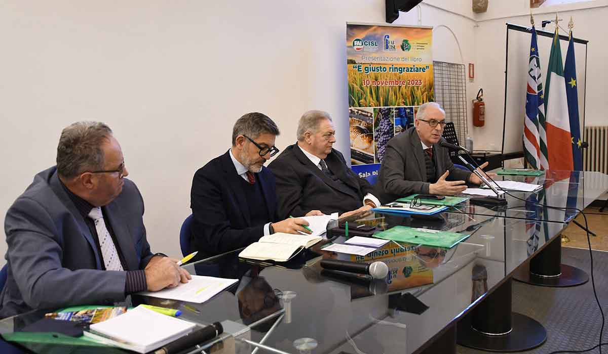 “È giusto ringraziare”: presentato il volume Fai Cisl