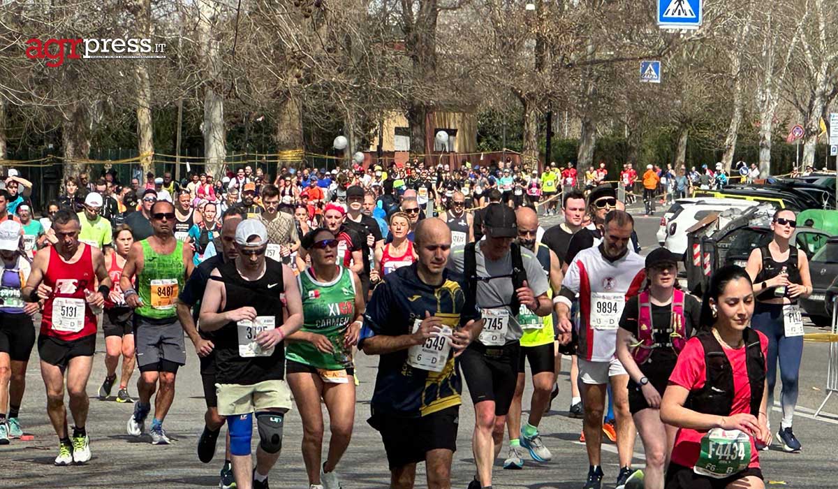 Maratona di Roma 2024: trionfo dei corridori keniani e nuovi record ...