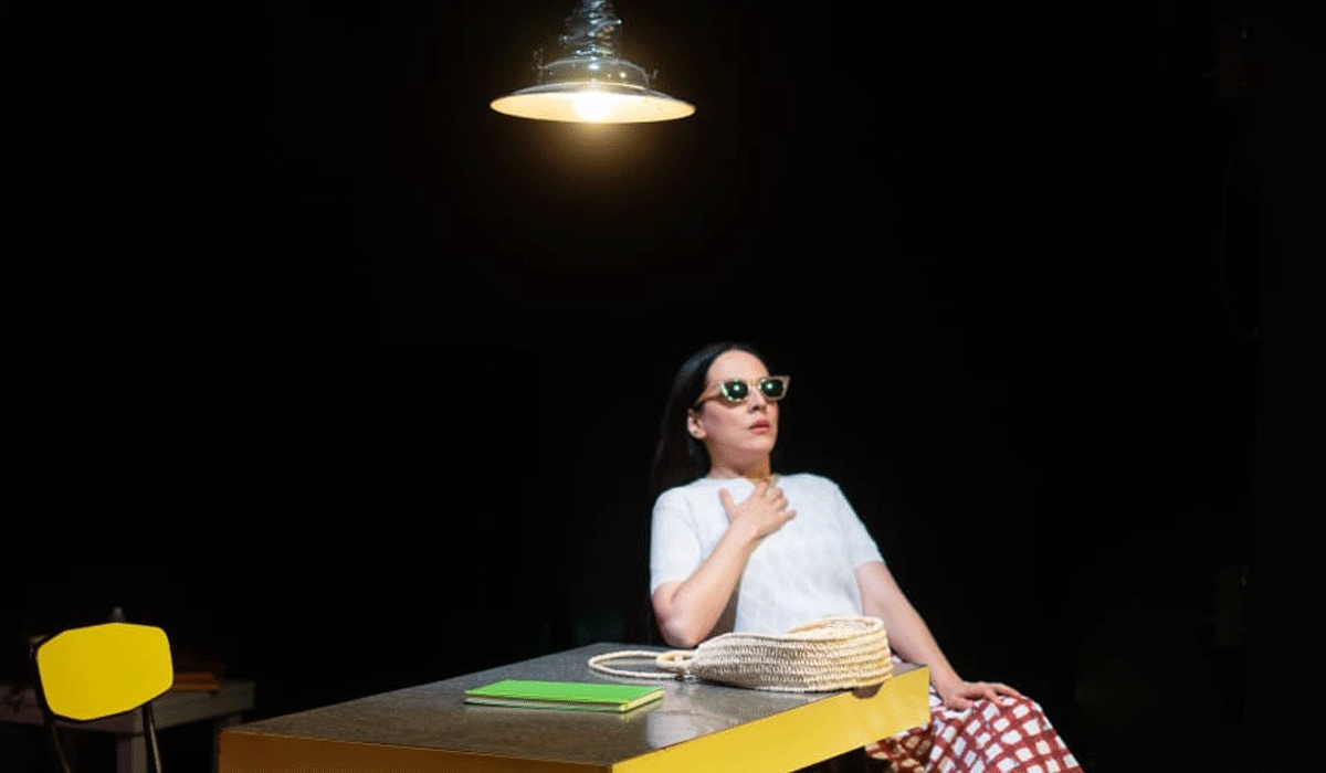 Francesca Fava, Arianna Ninchi, e Anna Paola Vellaccio a Bologna con ...